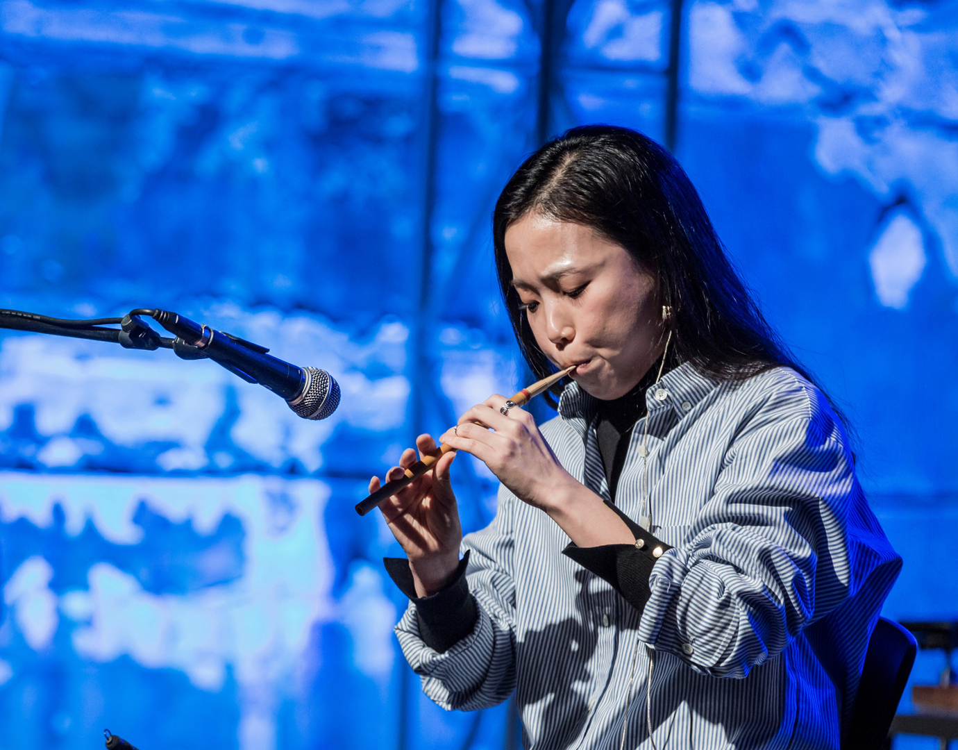 Borrowing Scenery - The Wire