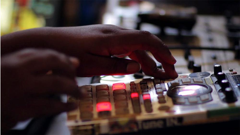 The Wire - Watch: Looking For The Perfect Beat (excerpt)