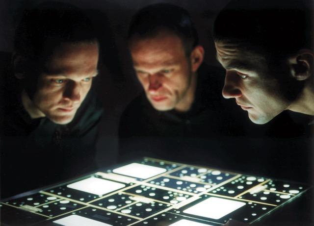 Raster-Noton 20th anniversary installation - The Wire